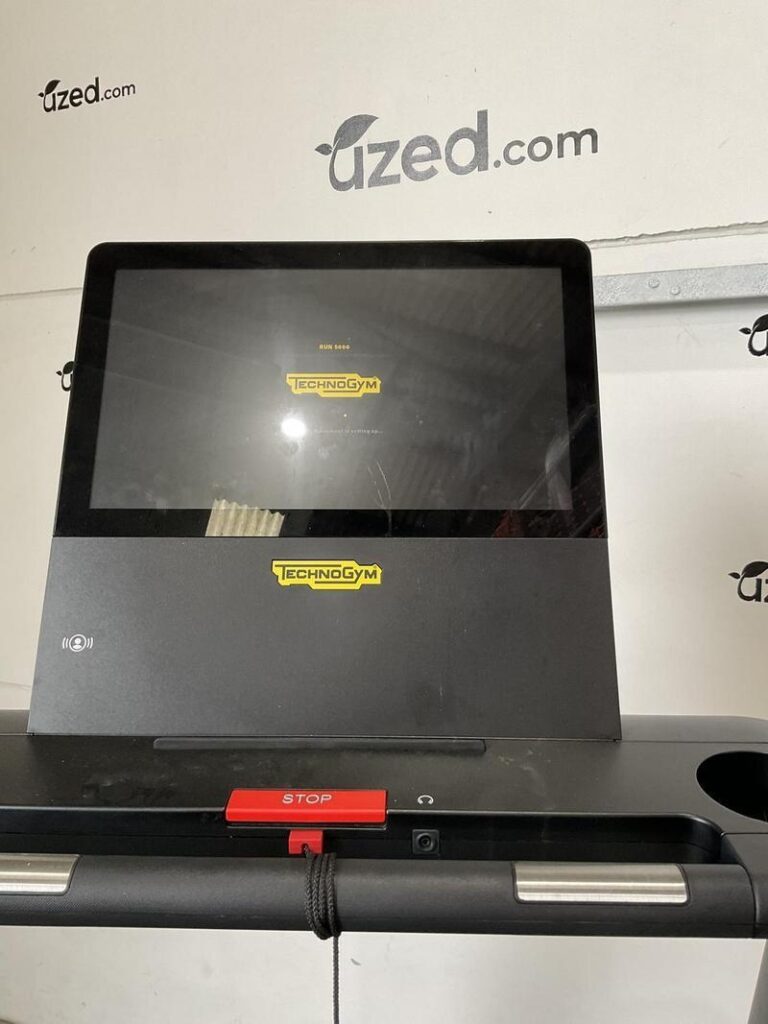 Technogym Run Live 19 5000 - Meteor Black - Uzed